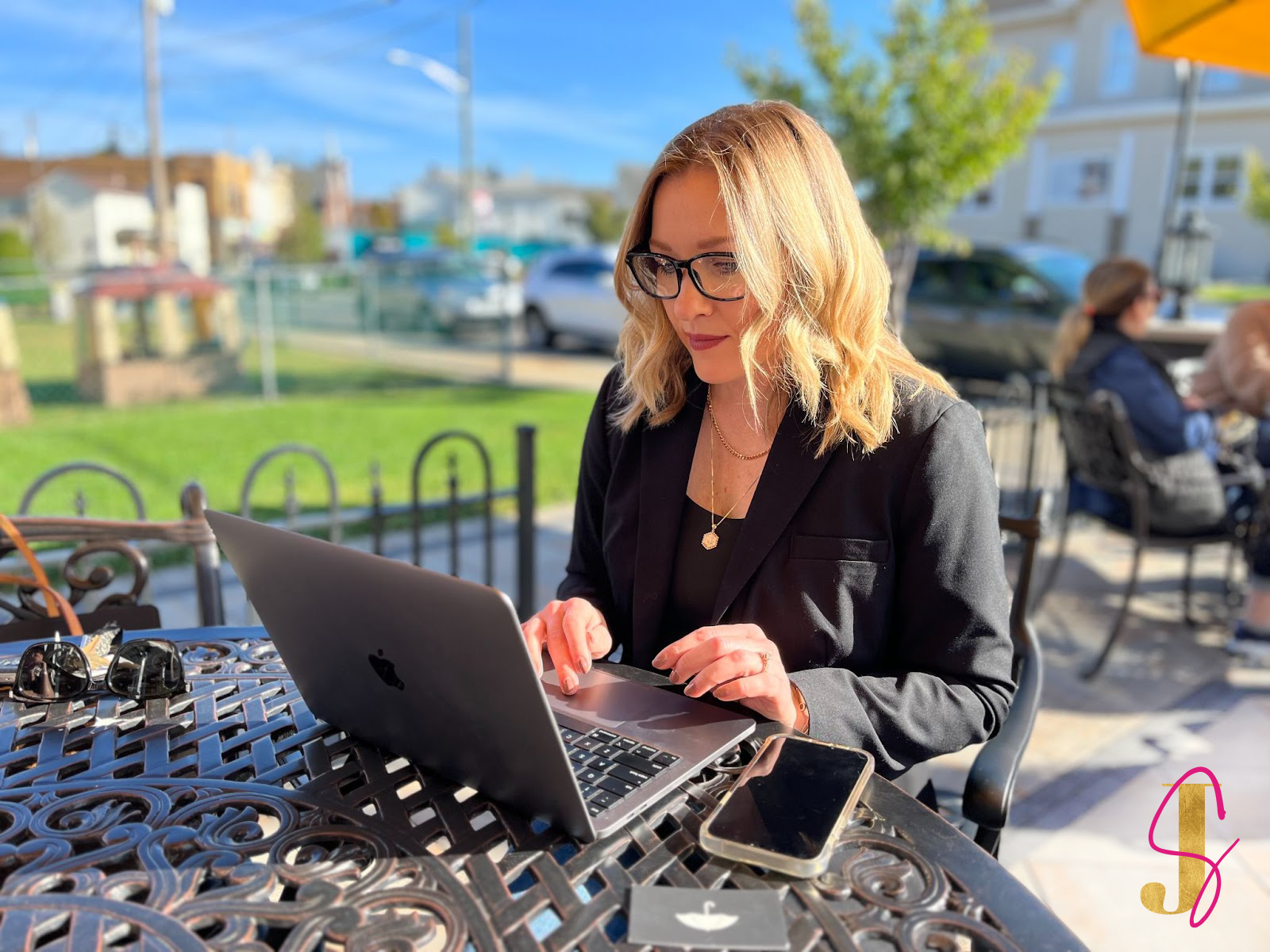 Networking Magic: How to Grow Your Dream Client List - Jennifer Sakowski